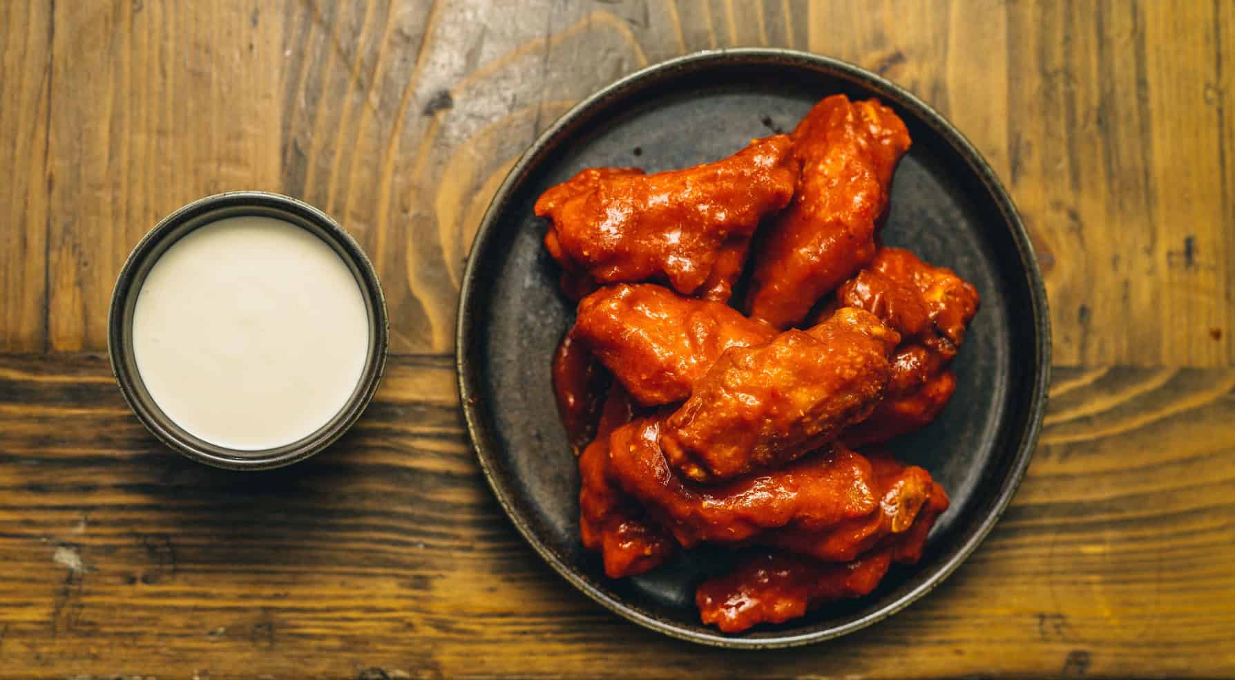Award-Winning Chicken at Randy’s Wing Bar | Luxe Bible Digital ...